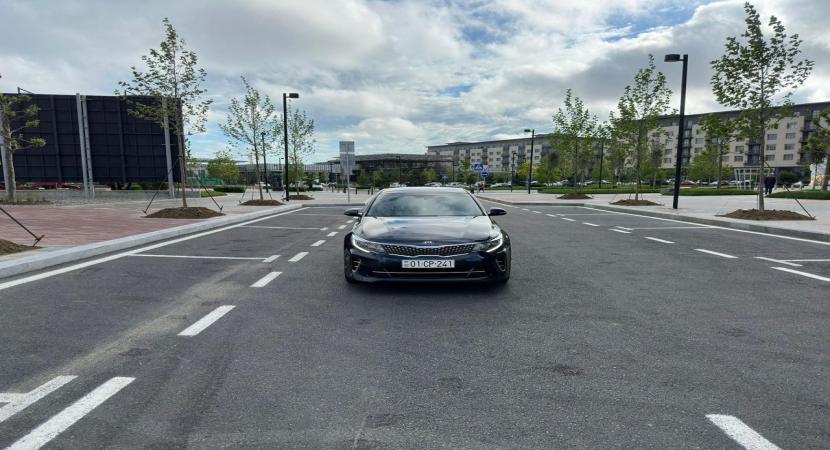 AzerTour - A tour in Baku with a Sedan car